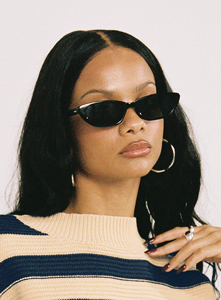 Future Sunglasses Black | Princess Polly UK