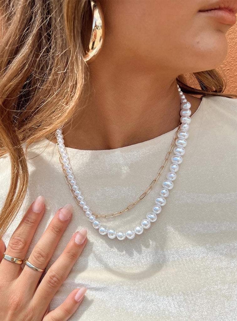 Basalt Pearl Necklace Gold | Princess Polly UK